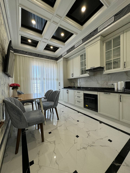 Посуточно квартиру Тошкент СИТИ   GARDENS YEVRA LUKS 3 X