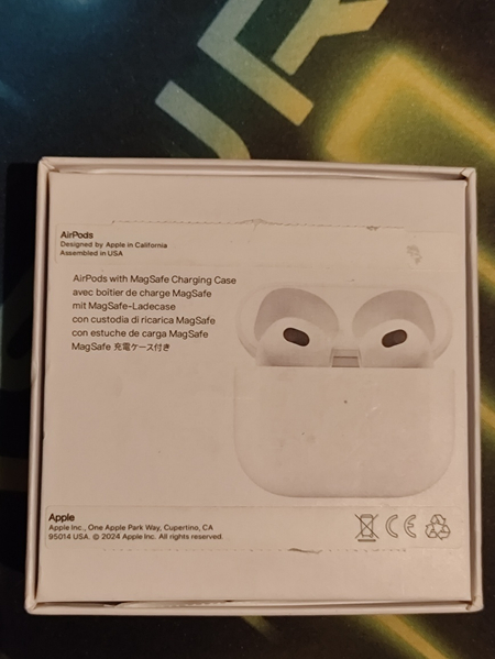 Продам Наушники Air Pods (3rd generation)