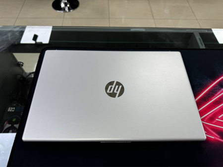 Hp 2024 11-Kun ishlagan Ryzen 3 7320U ddr5 Padsvetkali ozu-8gb ssd-256