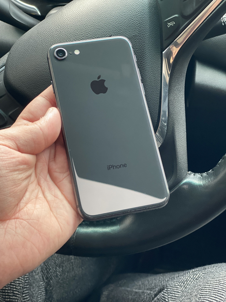 Iphone 8  64Gb Ideal