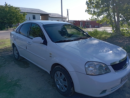 Ласетти 1.8 холати яхши
