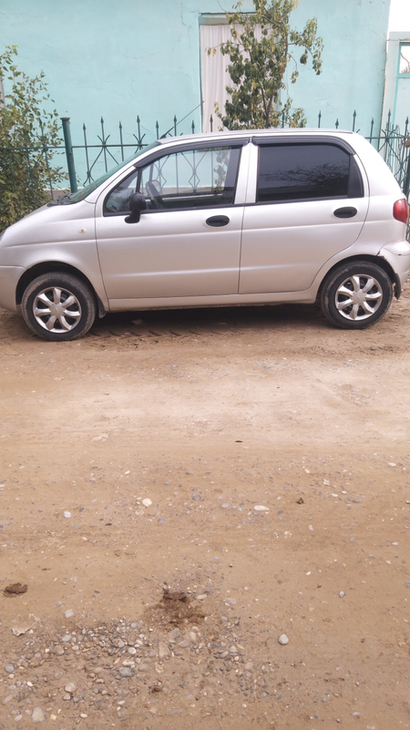 Matiz sotiladi 2500$ faqat naxtga