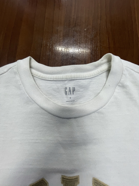 Gap futbolka s oversize original