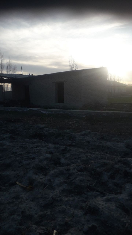 Uchastka yer sotiladi