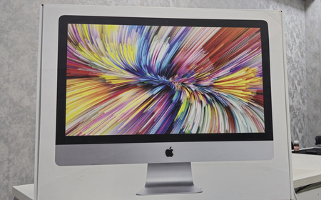 i MAC 27-inch with Retina 5K display