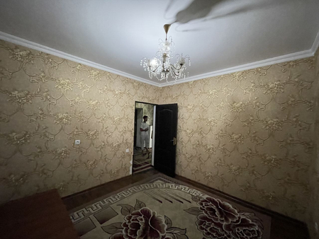 Продам чиланзар ц кв. Двух комнатная. 77 серия