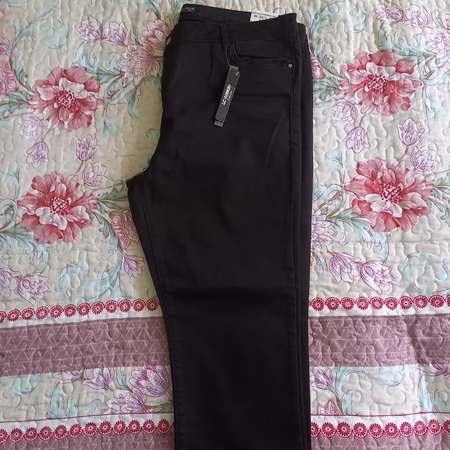 Продам женские джинсы Waikiki
