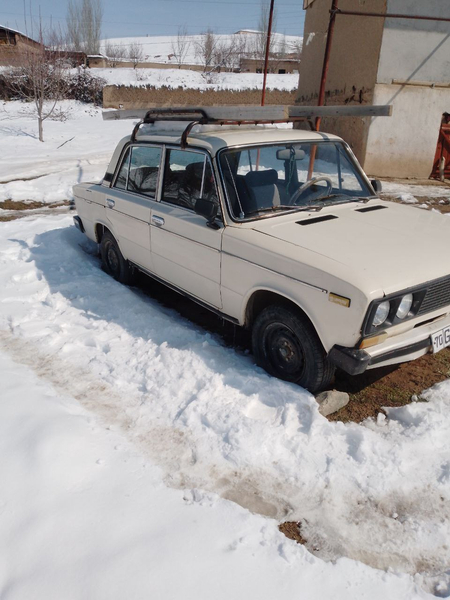 Jiguli 2106 sotiladi