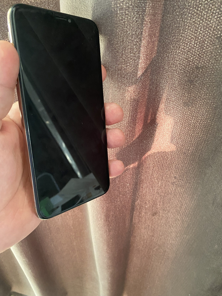 Phone xs max sotiladi 512gb emkost 80 qaropka bor