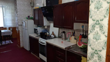Чиланзар-Г9кв. ор.РОВД. продаётся 4\2\4 в Банковском доме. 138кв.м
