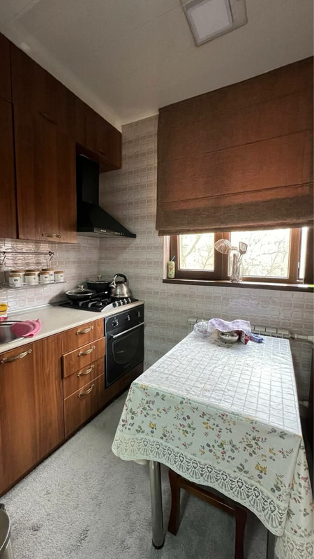 Шота Руставели 2/4/5 кирпич балкон2*6 54м2