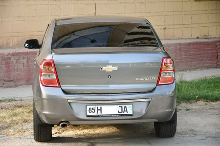 2014 yil 3 pazitsiya 120000 ta yurgan 9800$