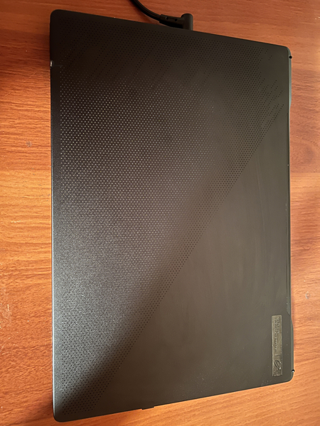 Продается ноутбук Rog zephyrus
