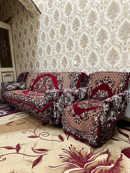Диван      divan