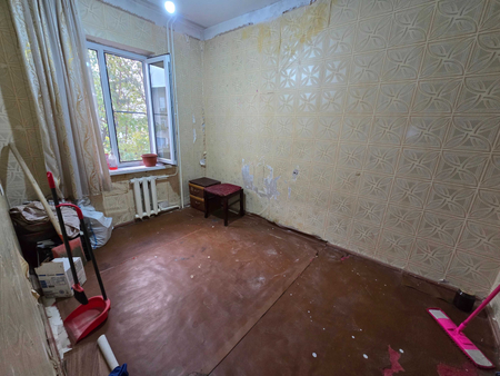 Срочно продаётся 3-х комнатная квартира в центре Кибрая