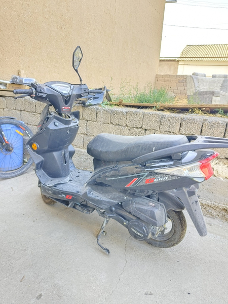 Skurtir sotilad yengi skutir