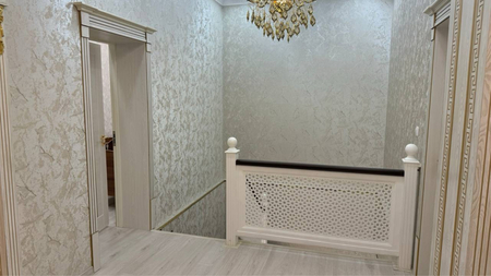 Продаётся шикарная 3х комнатная с подвалом 1-этаж ор: Крытый рынок.