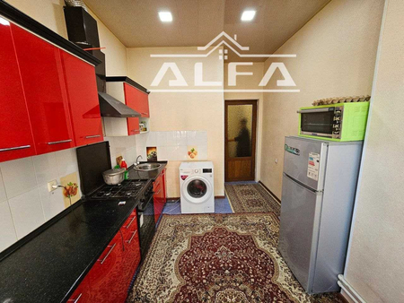 1 xonali 40m² 2-qavat sotiladi.