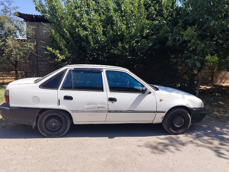 Daewoo Nexia 1 sotiladi