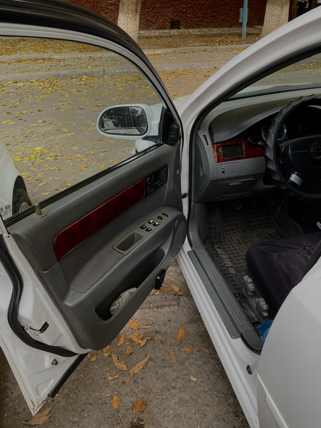 Lacetti 1.8 2011