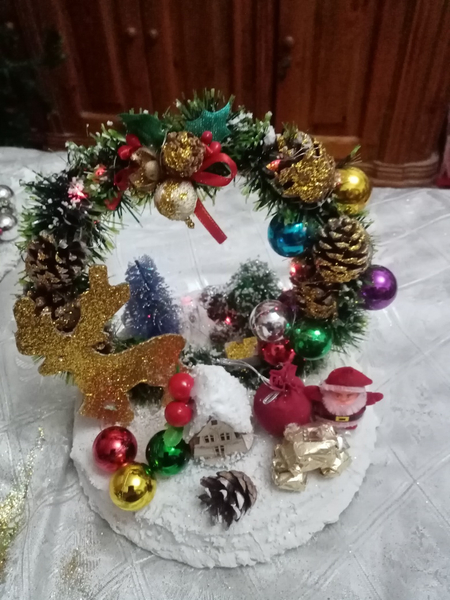 Новогодние поделки и венки