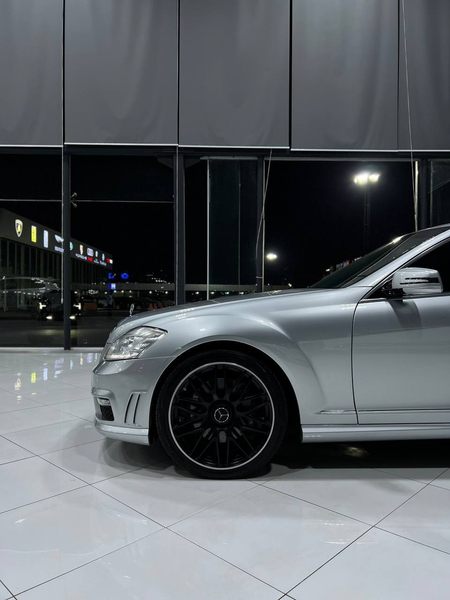 W221 holati idealni umuman ishi yuq 5,5 mator
