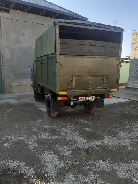 Uaz Sotiladi.Yili-1987.holati ideal.Mator radiator yangi.Benzin gazda