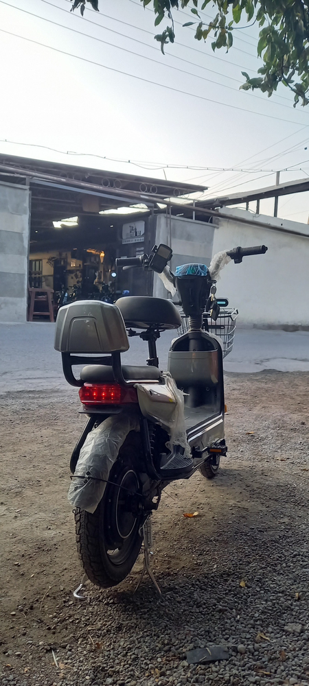 Skuter 16 pro max