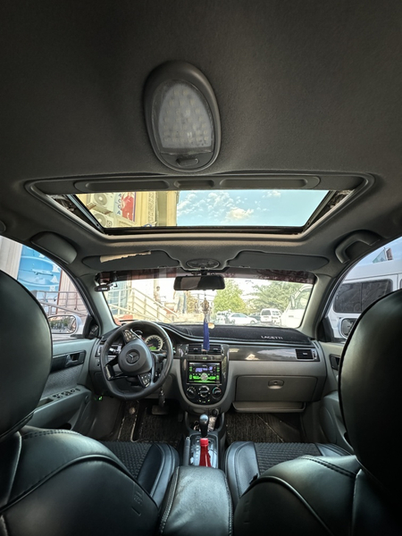 Lacetti 1.6 
Probeg 135.000 xalol
Chexol qilingan+
Video registrator+