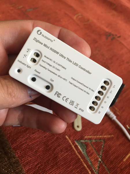 ZigBee управления RGBW лентой