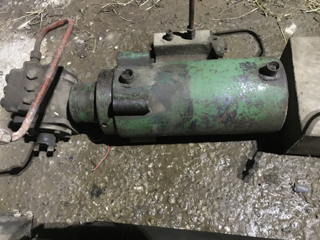 Продам Гидроцилиндр к 40т. прессу окс-1671 Б/У