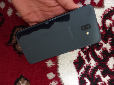 J6+ samsug idealni telefon