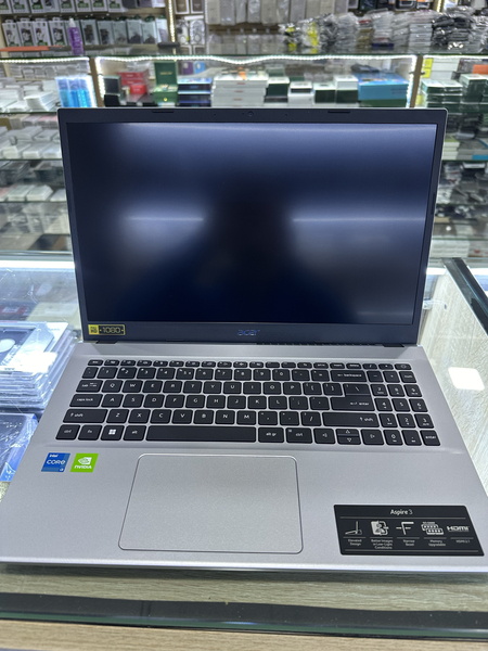 Acer A315 i3-1215U 4/512 MX550