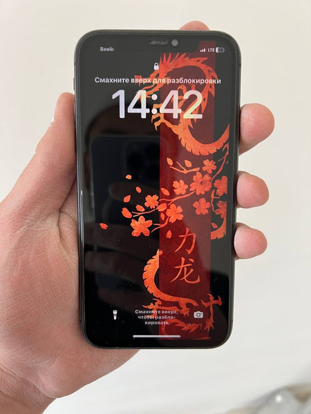 iPhone 11 в хорошем состоянии