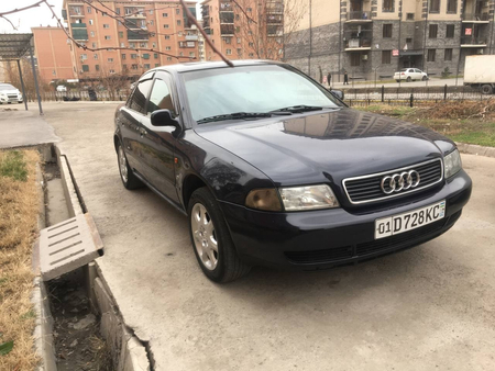 Audi А4 Б5 1996год