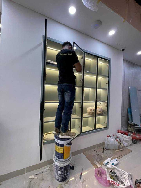 Готовим на заказ Прилавки, стеллажи, витрины для магазинов!