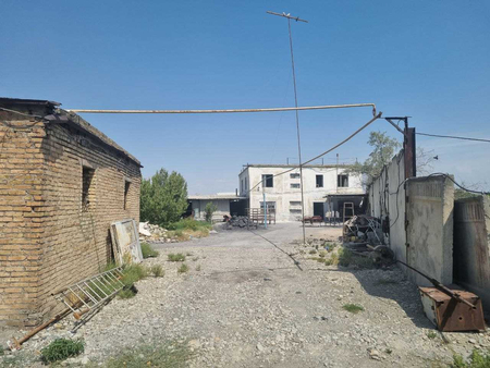 Продается или сдается в аренду. Рядом с заводами АЗОТ