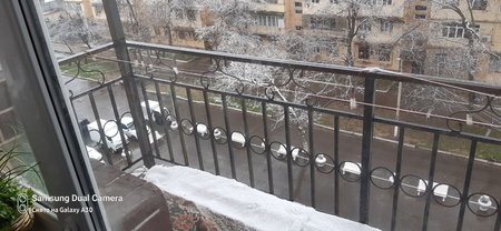 Chilonzor 19 kvartlda 2 xona razdenli va ipatekaga beriladi