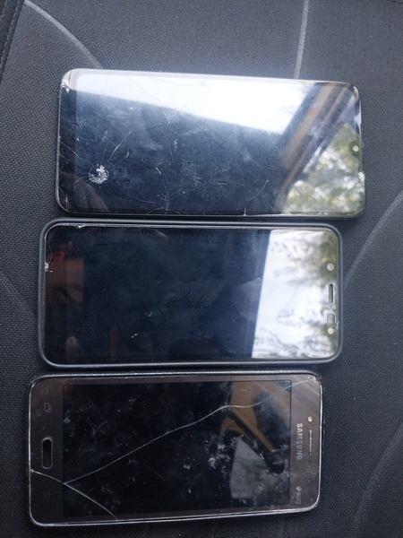Redmi 2 ta samsung a 6   va j2