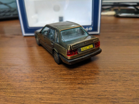 Модель Volvo 460 в масштабе 1/43