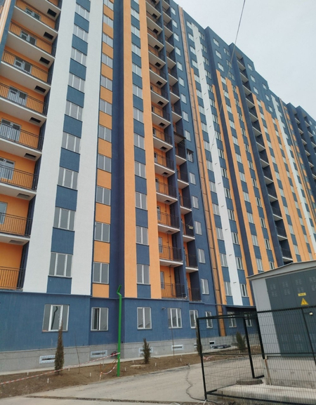 \Сергли,Спутник-16А.ГостРемонт.3 Хона,70м². 8,Етаж,Ар.Метро-5 бек