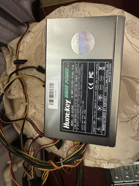 Продаю блок питания Huntkey 500 wt оригинал