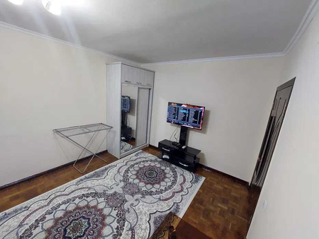 Сдаётся в аренду квартира на Цуме аn apartment for rent