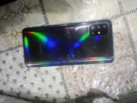 Samsung galaxy a51 4+4ga 64.