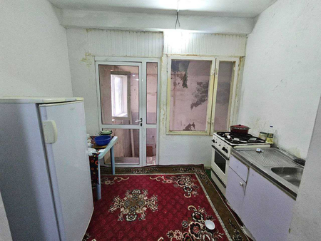 1 xonali 40m² 1-qavat uy sotiladi