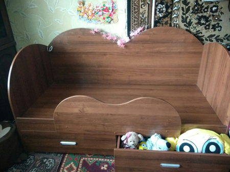Подросткова кровать