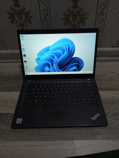 Lenovo Thinkpad i5-10310U(10-avlod) 16/512gb