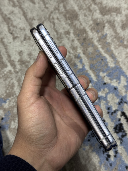 samsung z Flip 4 8/256Gb