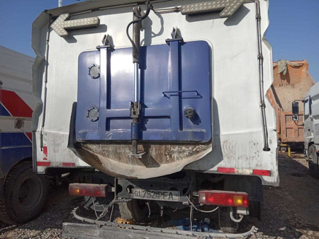 Продается Водовоз DONGFENG  8 куб.м  3 шт