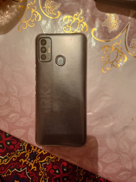 Tecno spark 7 sotiladi